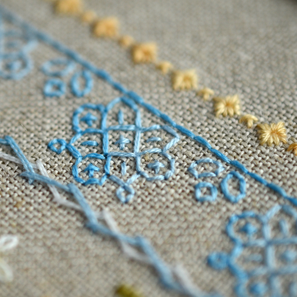 Tela Artis Counted Cross Stitch – Henhouse – Enid's Collection